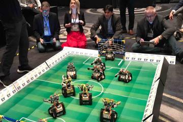 Robot Revolution - Team Building